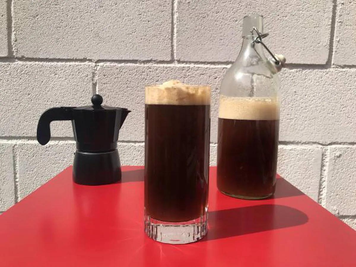 Café Con Cola: La Combinación Refrescante Y Sorprendente | Despiste Café